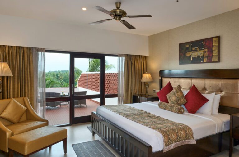 Resorts in Calicut | The Raviz Kadavu | Best Resorts in Kozhikode