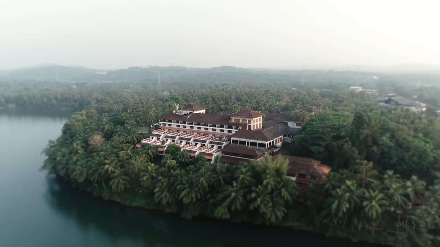 Raviz Hotels & Resorts – Discover The Enchanting Charms of Kerala