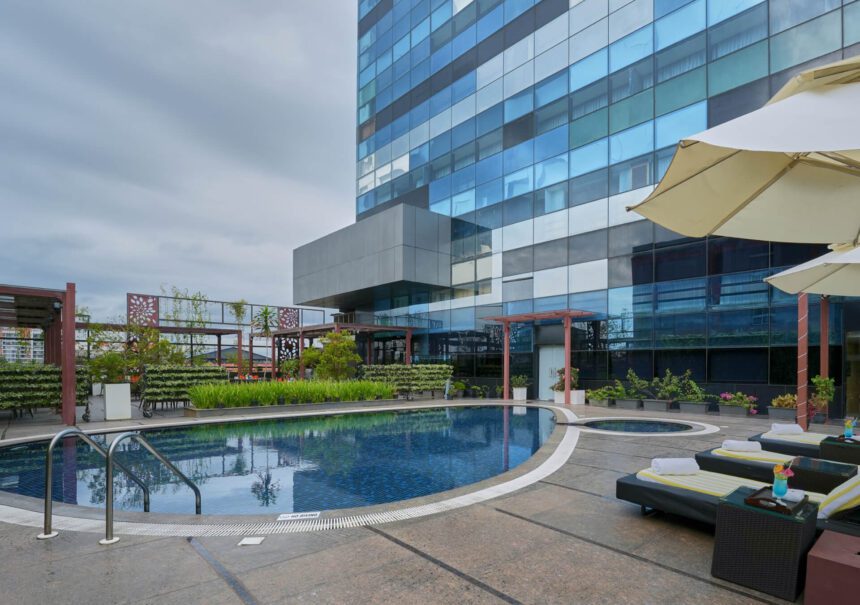 About Us | The Raviz Hotels & Resorts
