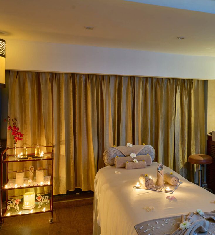 Luxury Resort with Ayurvedic Spa in Kerala | The Raviz Hotels & Resorts