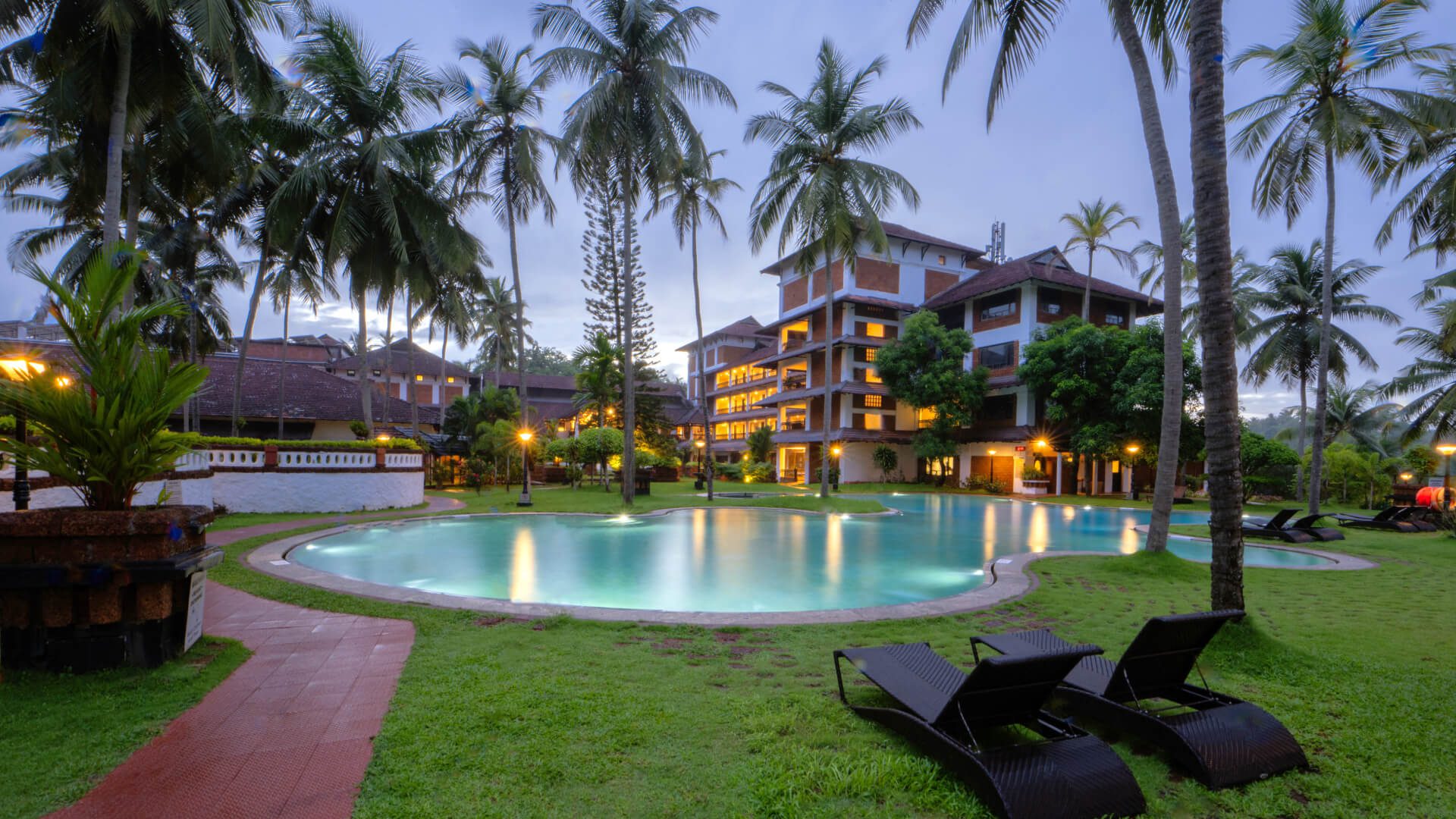 Resorts in Calicut | The Raviz Kadavu | Best Resorts in Kozhikode
