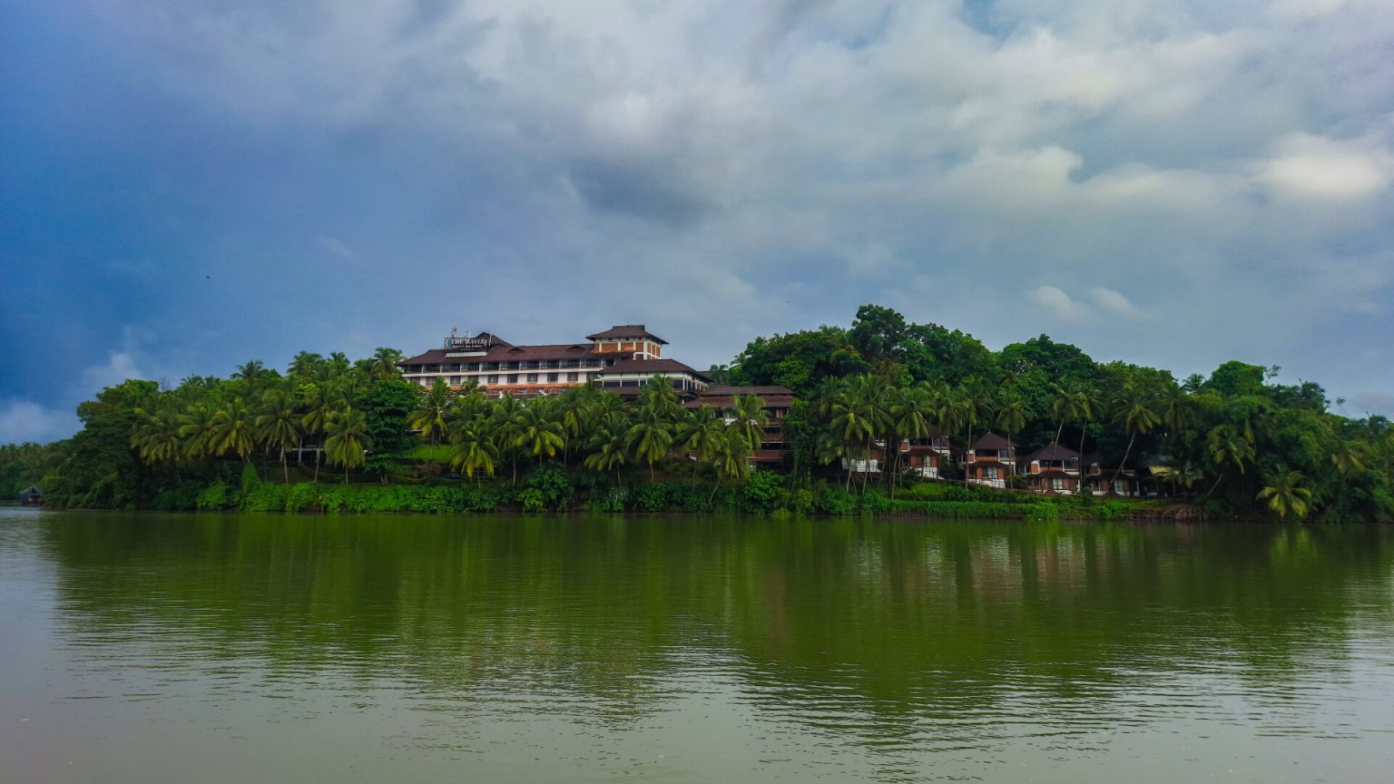 Resorts in Calicut | The Raviz Kadavu | Best Resorts in Kozhikode